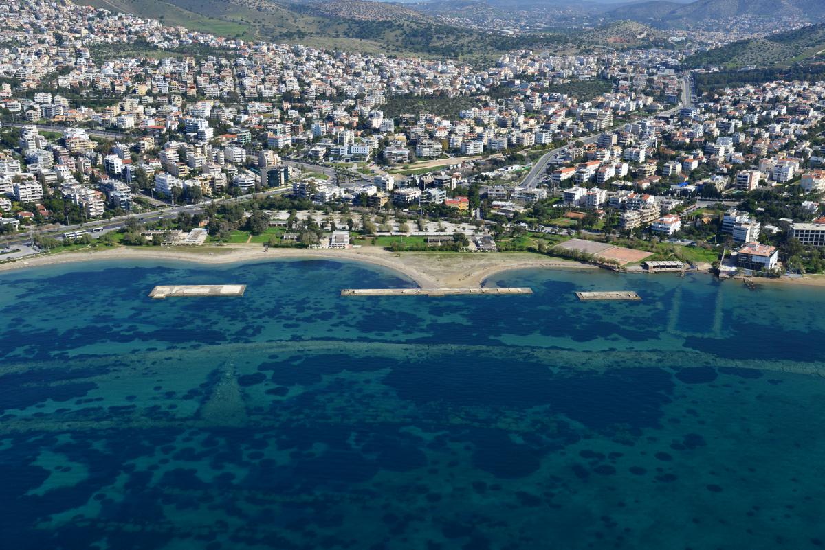 Αναβιώνουν οι παλιές καλές εποχές της Β’ πλαζ Βούλας — Δημοσιογράφος