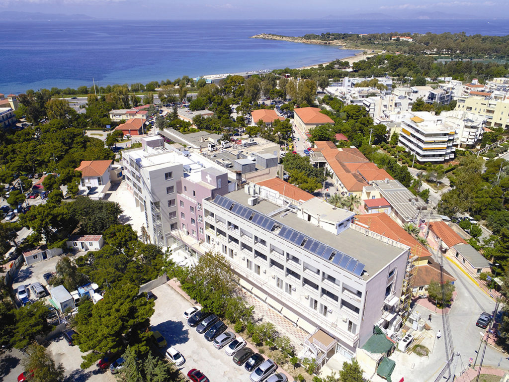 Διεθνής αναγνώριση για το νοσοκομείο της Βούλας — Δημοσιογράφος