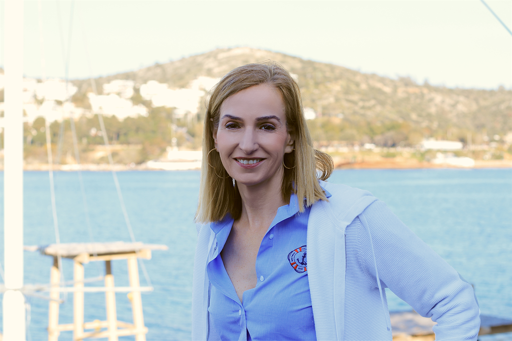 Στέλλα Λαζάρου: «Το δικό μας λάιφ στάιλ είναι ο αθλητισμός» — Δημοσιογράφος